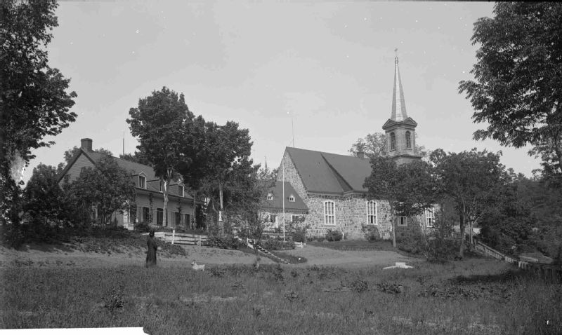 Église et presbytère de Cap-Rouge | Advitam - Bibliothèque et Archives ...